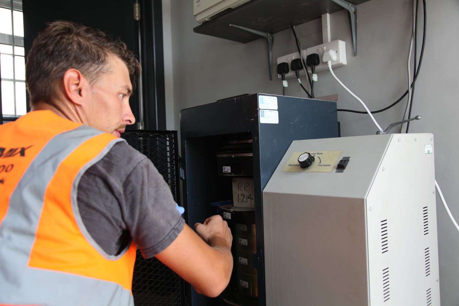 Concrete Cube Testing Explained | Rapid Readymix Concrete in London